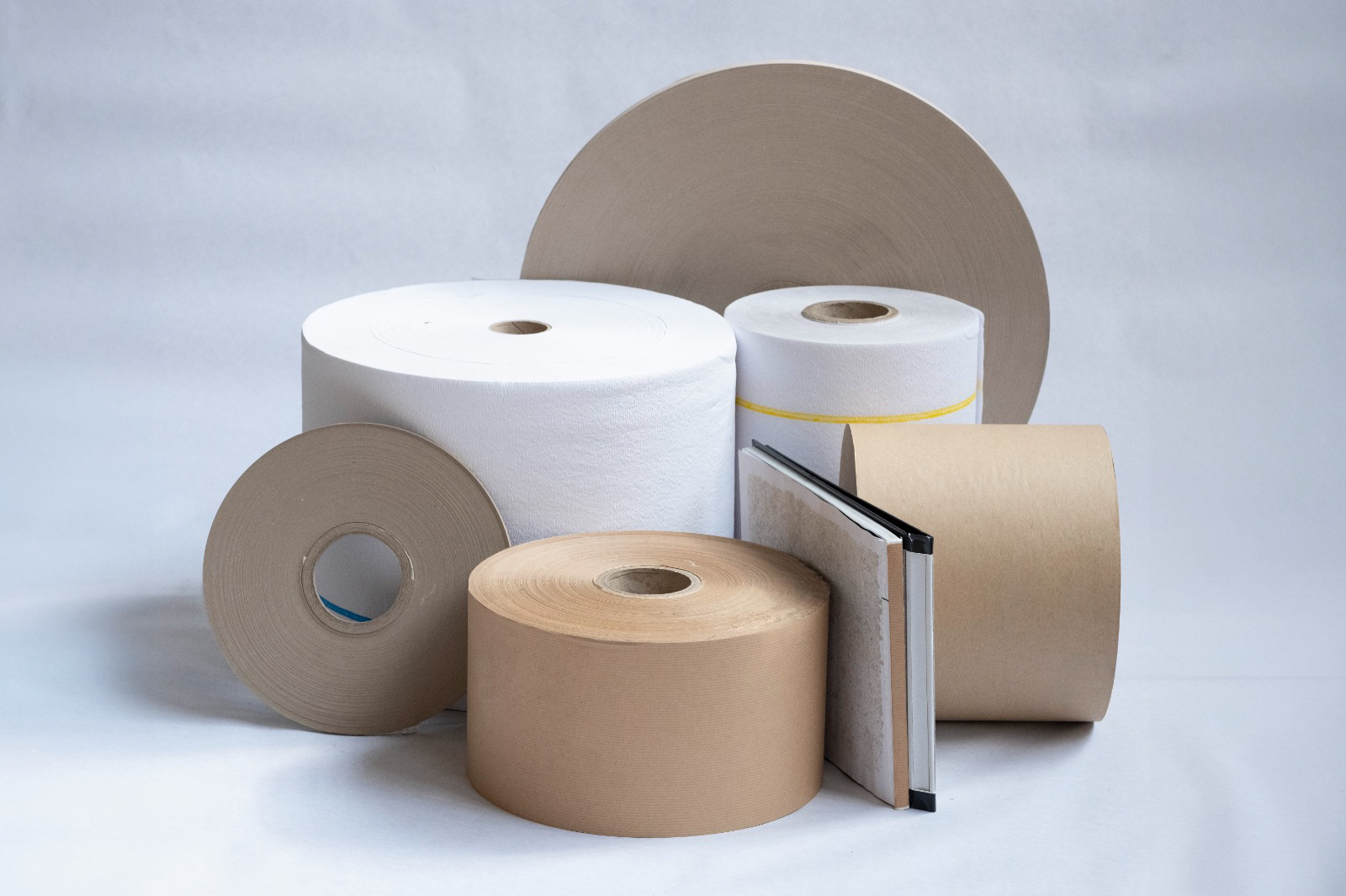 Material Differences: Exploring Paper Varieties and Their Applications