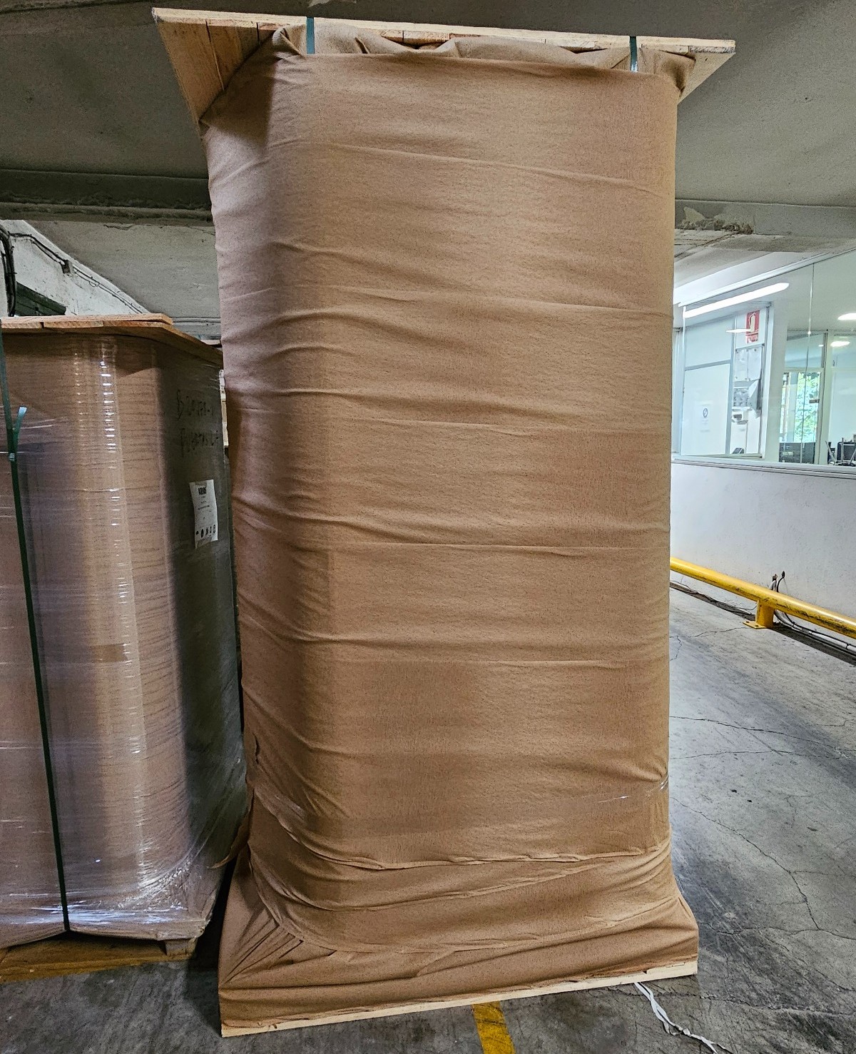 Sustainable Packaging Solutions with Crepe Paper